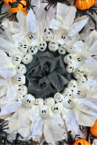 Awesome Halloween Wreaths - DIY Cuteness